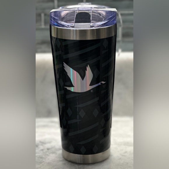 Wawa | Dining | Wawa 24oz Classic Tumbler Holiday Design With Gift Tag ...